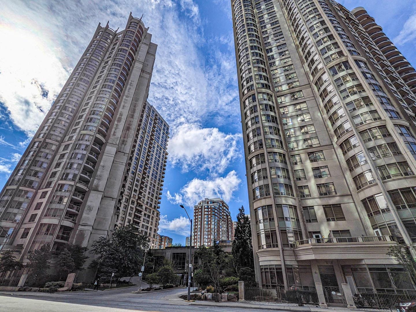 $2,500 - City Centre – Mississauga – LEASED • The TanTeam Real Estate Group